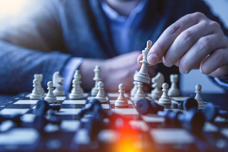 Executive Director vs Managing Director: 5 Key Differences - Rollins ...